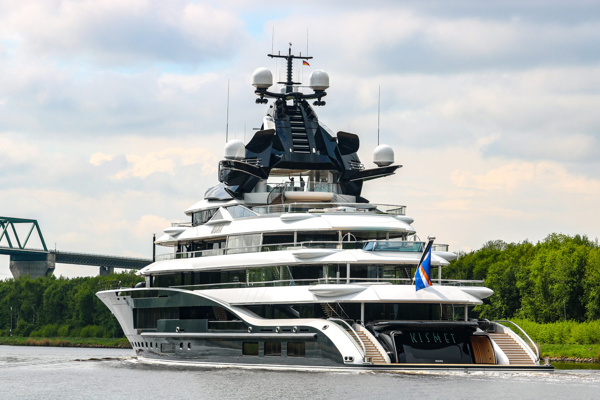 Lürssen delivers their 122-metre superyacht Kismet to her owner | Yacht ...